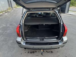 Grey Subaru Outback 2006 in Utena, with an engine capacity of 2.46 L and mileage of 242 thousand km for 3750 €, photo 14 on AUTOMOTO.COM.LV