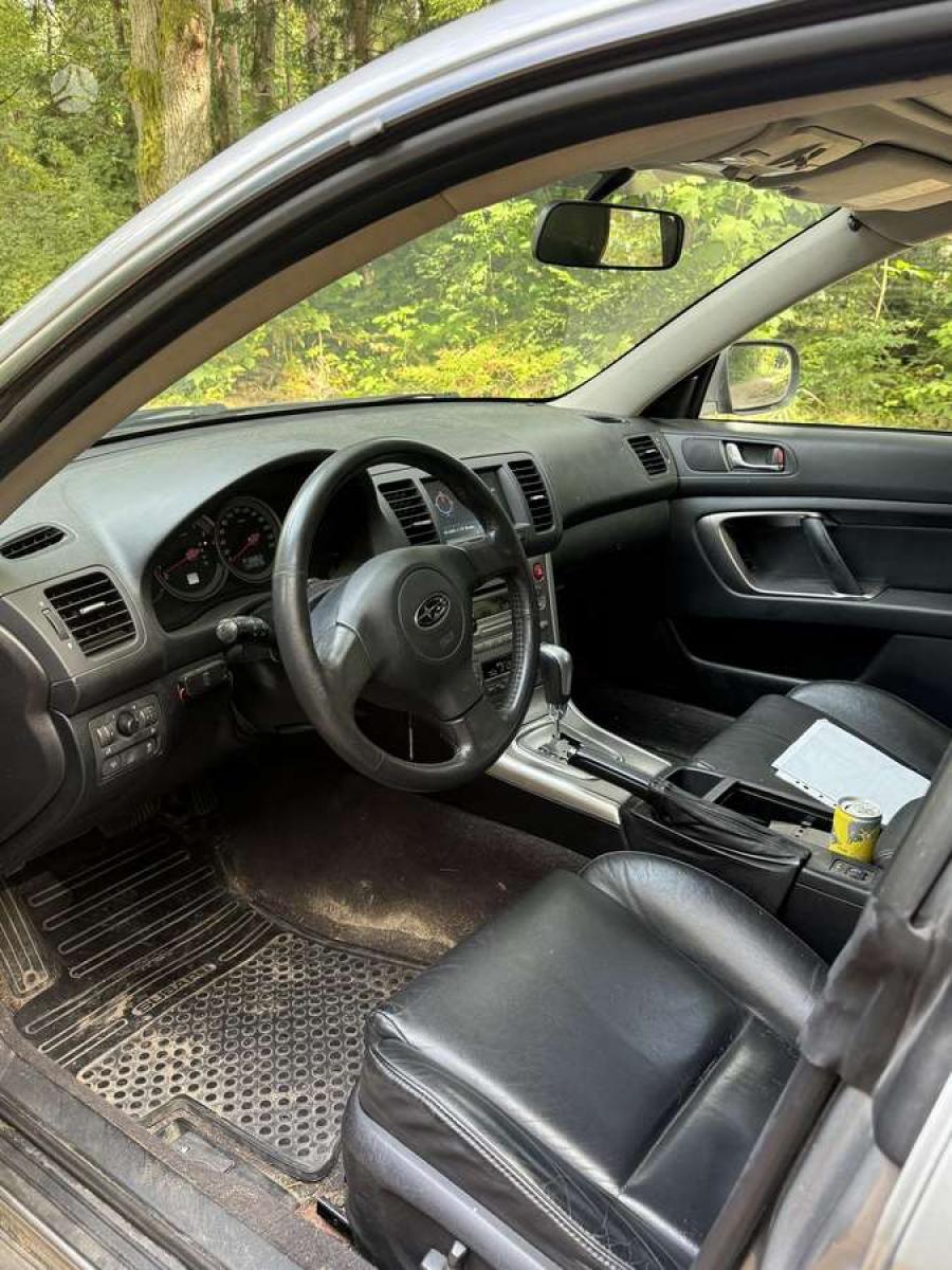 Pelēks Subaru Outback 2006 Viļņa, ar dzinēja tilpumu 2.46 L un nobraukumu 250 tūkst. km par 1650 €, foto 6 vietnē AUTOMOTO.COM.LV