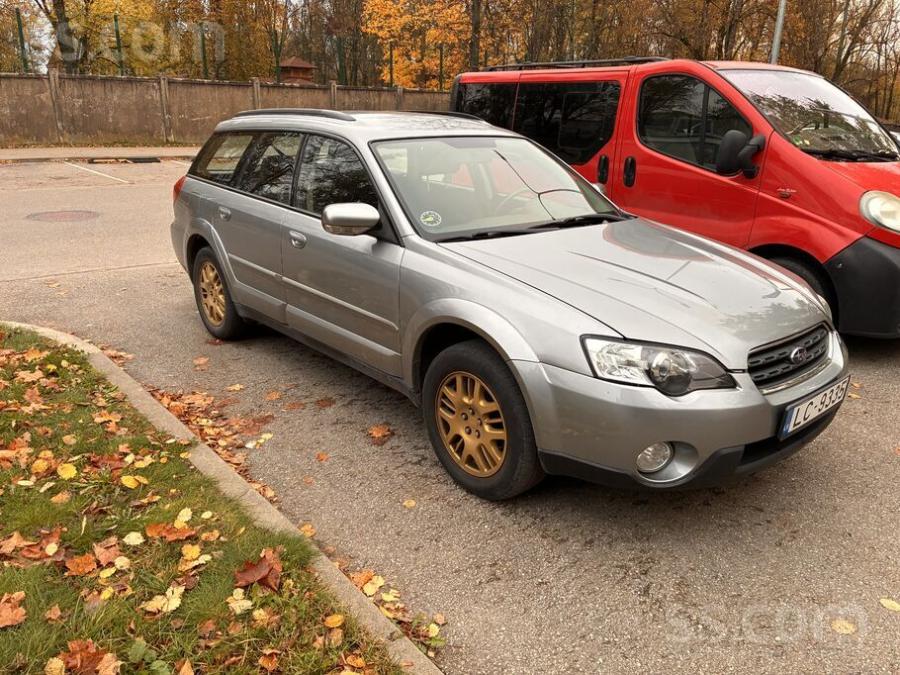 Серый Субару Аутбек 2006 в Даугавпилс, объемом двигателя 2.50 л и пробегом 295 тыс. км за 2650 €, фото 1 на AUTOMOTO.COM.LV