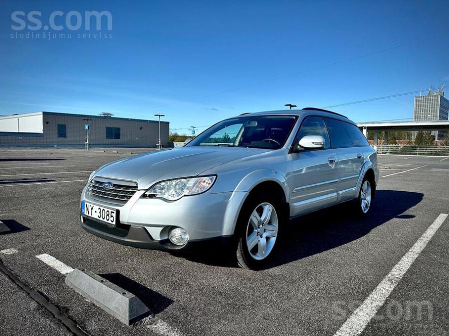 Grey Subaru Outback 2007 in Riga, with an engine capacity of 2.50 L and mileage of 197 thousand km for 1050 €, photo 1 on AUTOMOTO.COM.LV