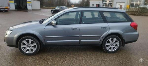 Grey Subaru Outback 2007 in Utena, with an engine capacity of 2.50 L and mileage of 232 thousand km for 3800 €, photo 3 on AUTOMOTO.COM.LV