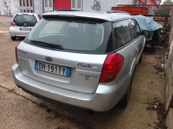 Pelēks Subaru Outback 2007 Panevēža, ar dzinēja tilpumu 2.50 L un nobraukumu 268 tūkst. km par 2800 €, foto 5 vietnē AUTOMOTO.COM.LV