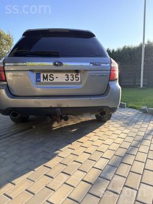 Pelēks Subaru Outback 2007 Rīga, ar dzinēja tilpumu 2.50 L un nobraukumu 109 tūkst. km par 4000 €, foto 3 vietnē AUTOMOTO.COM.LV