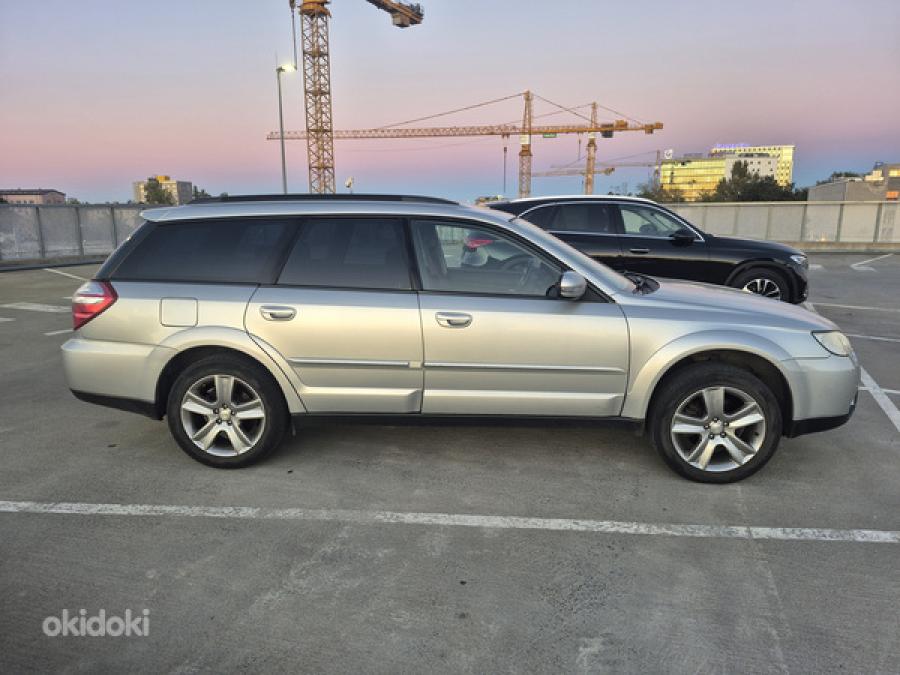 Pelēks Subaru Outback 2007 Tallina, ar dzinēja tilpumu 2.50 L un nobraukumu 244 tūkst. km par 1600 €, foto 4 vietnē AUTOMOTO.COM.LV
