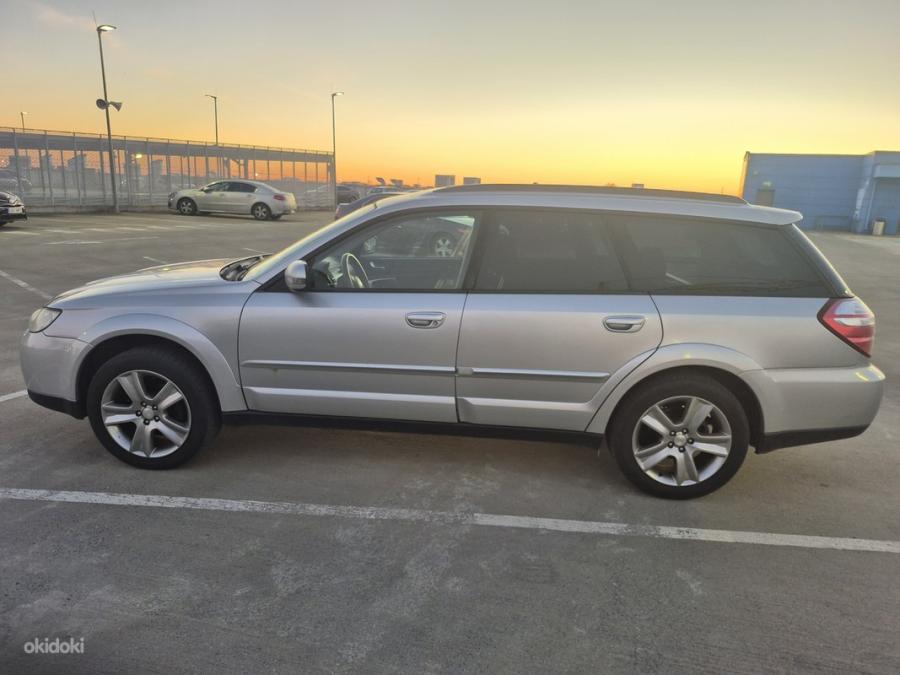 Pelēks Subaru Outback 2007 Tallina, ar dzinēja tilpumu 2.50 L un nobraukumu 244 tūkst. km par 1600 €, foto 16 vietnē AUTOMOTO.COM.LV