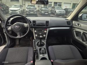 Pelēks Subaru Outback 2007 Tallina, ar dzinēja tilpumu 2.50 L un nobraukumu 244 tūkst. km par 1600 €, foto 20 vietnē AUTOMOTO.COM.LV