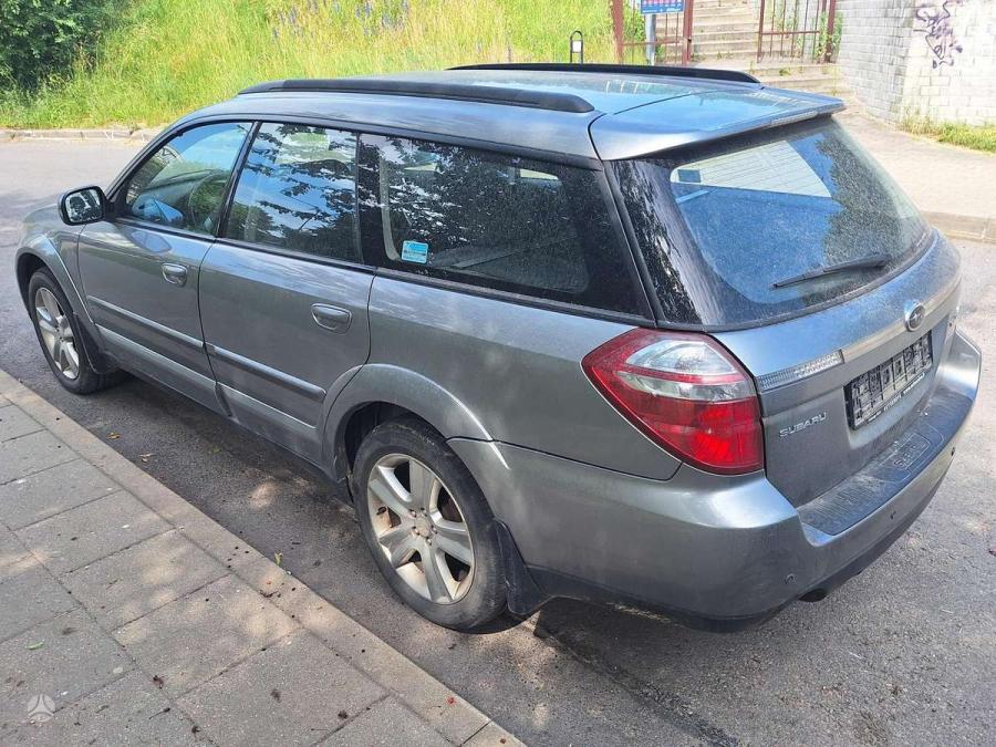 Pelēks Subaru Outback 2007 Viļņa, ar dzinēja tilpumu 2.46 L un nobraukumu 282 tūkst. km par 750 €, foto 5 vietnē AUTOMOTO.COM.LV