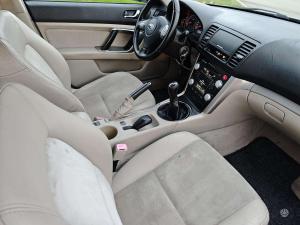 Grey Subaru Outback 2007 in Vilnius, with an engine capacity of 2.46 L and mileage of 231 thousand km for 4250 €, photo 8 on AUTOMOTO.COM.LV
