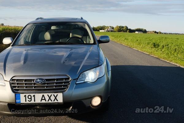 Subaru Outback 2007 in Tallinn on AUTOMOTO.COM.LV Grey Subaru Outback 2007 in Tallinn, with an engine capacity of 3.00 L and mileage of 312 thousand km for 2500 €, photo 3 on AUTOMOTO.COM.LV