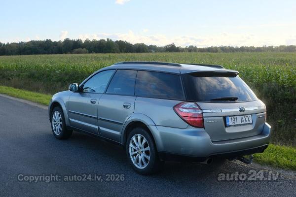 Subaru Outback 2007 in Tallinn on AUTOMOTO.COM.LV Grey Subaru Outback 2007 in Tallinn, with an engine capacity of 3.00 L and mileage of 312 thousand km for 2500 €, photo 7 on AUTOMOTO.COM.LV