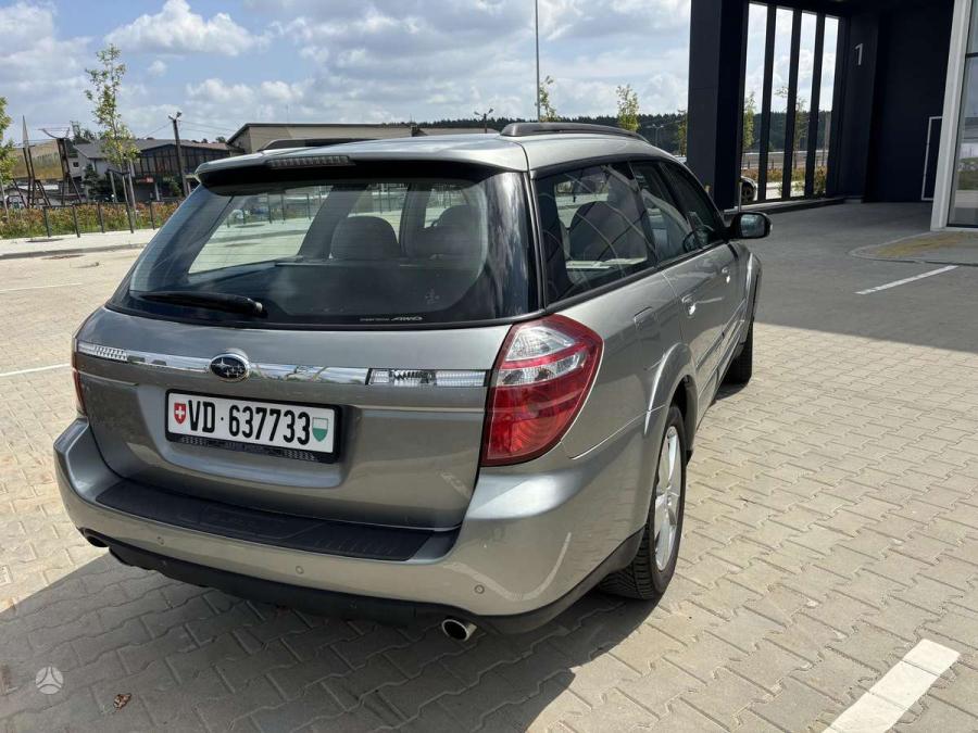 Grey Subaru Outback 2008 in Vilnius, with an engine capacity of 3.00 L and mileage of 190 thousand km for 4750 €, photo 5 on AUTOMOTO.COM.LV