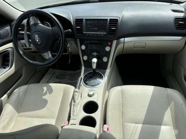 Pelēks Subaru Outback 2008 Viļņa, ar dzinēja tilpumu 3.00 L un nobraukumu 190 tūkst. km par 4750 €, foto 7 vietnē AUTOMOTO.COM.LV