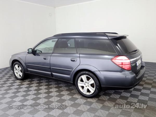 Grey Subaru Outback 2008 in Tallinn, with an engine capacity of 2.50 L and mileage of 345 thousand km for 1799 €, photo 4 on AUTOMOTO.COM.LV
