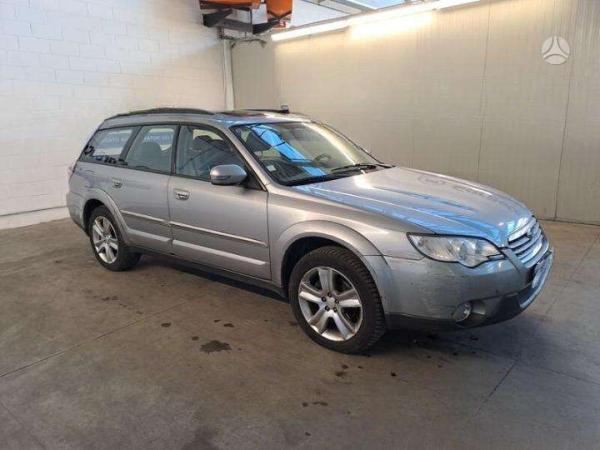 Pelēks Subaru Outback 2009 Tauragė, ar dzinēja tilpumu 2.46 L un nobraukumu 378 tūkst. km par 2599 €, foto 2 vietnē AUTOMOTO.COM.LV