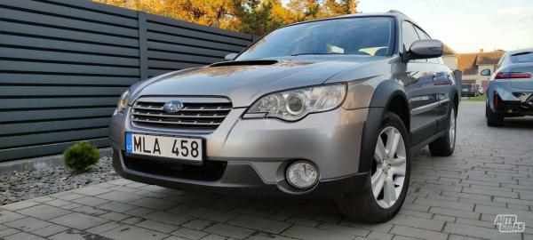 Grey Subaru Outback 2009 in Sakiai, with an engine capacity of 2.00 L and mileage of 266 thousand km for 2950 €, photo 2 on AUTOMOTO.COM.LV