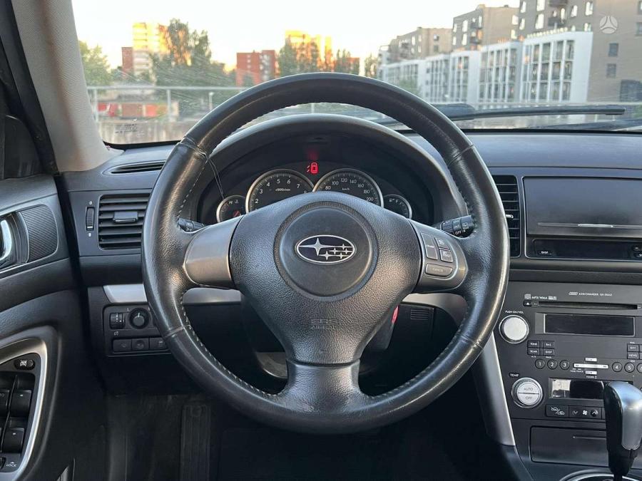 Grey Subaru Outback 2009 in Vilnius, with an engine capacity of 2.46 L and mileage of 270 thousand km for 2400 €, photo 9 on AUTOMOTO.COM.LV