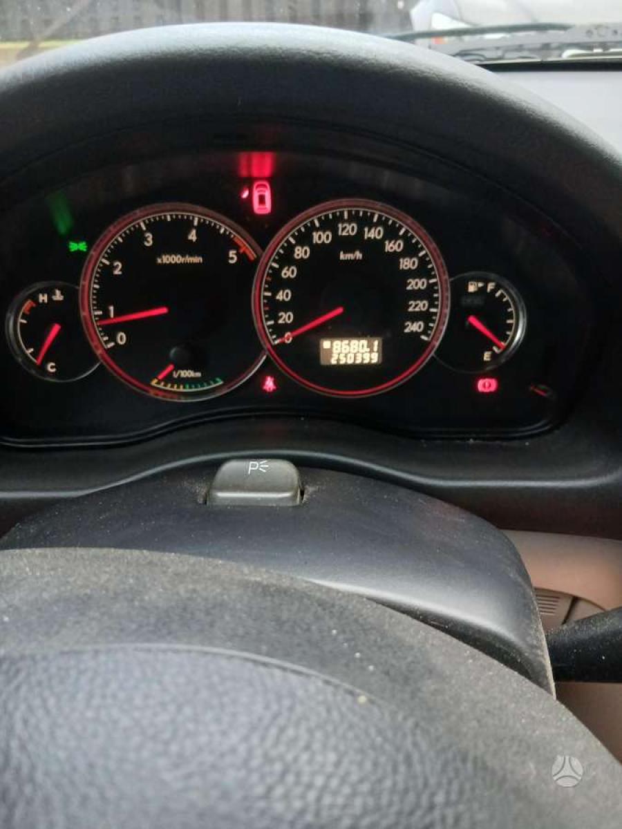 Grey Subaru Outback 2009 in Vilnius, with an engine capacity of 2.00 L and mileage of 250 thousand km for 1200 €, photo 3 on AUTOMOTO.COM.LV