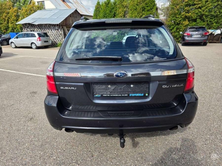 Pelēks Subaru Outback 2009 Utena, ar dzinēja tilpumu 2.46 L un nobraukumu 274 tūkst. km par 4850 €, foto 5 vietnē AUTOMOTO.COM.LV