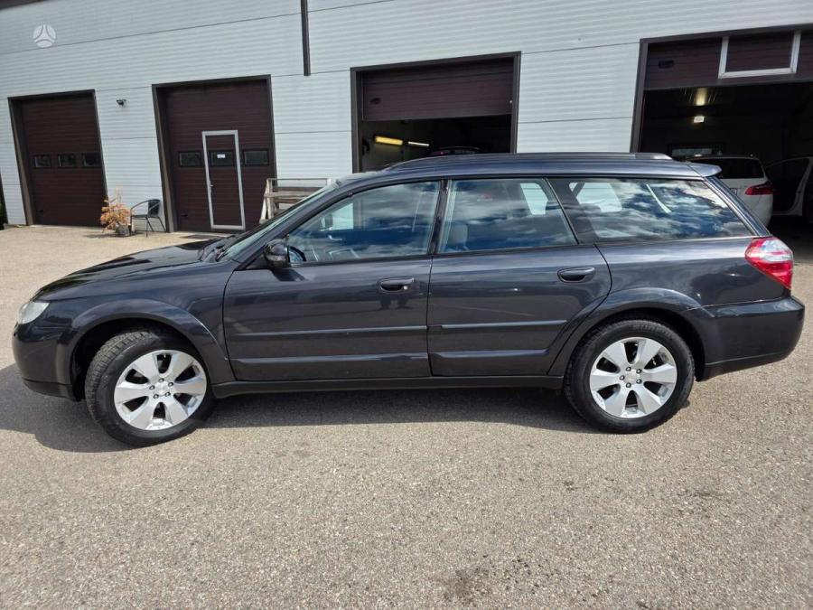 Pelēks Subaru Outback 2009 Utena, ar dzinēja tilpumu 2.46 L un nobraukumu 274 tūkst. km par 4850 €, foto 7 vietnē AUTOMOTO.COM.LV