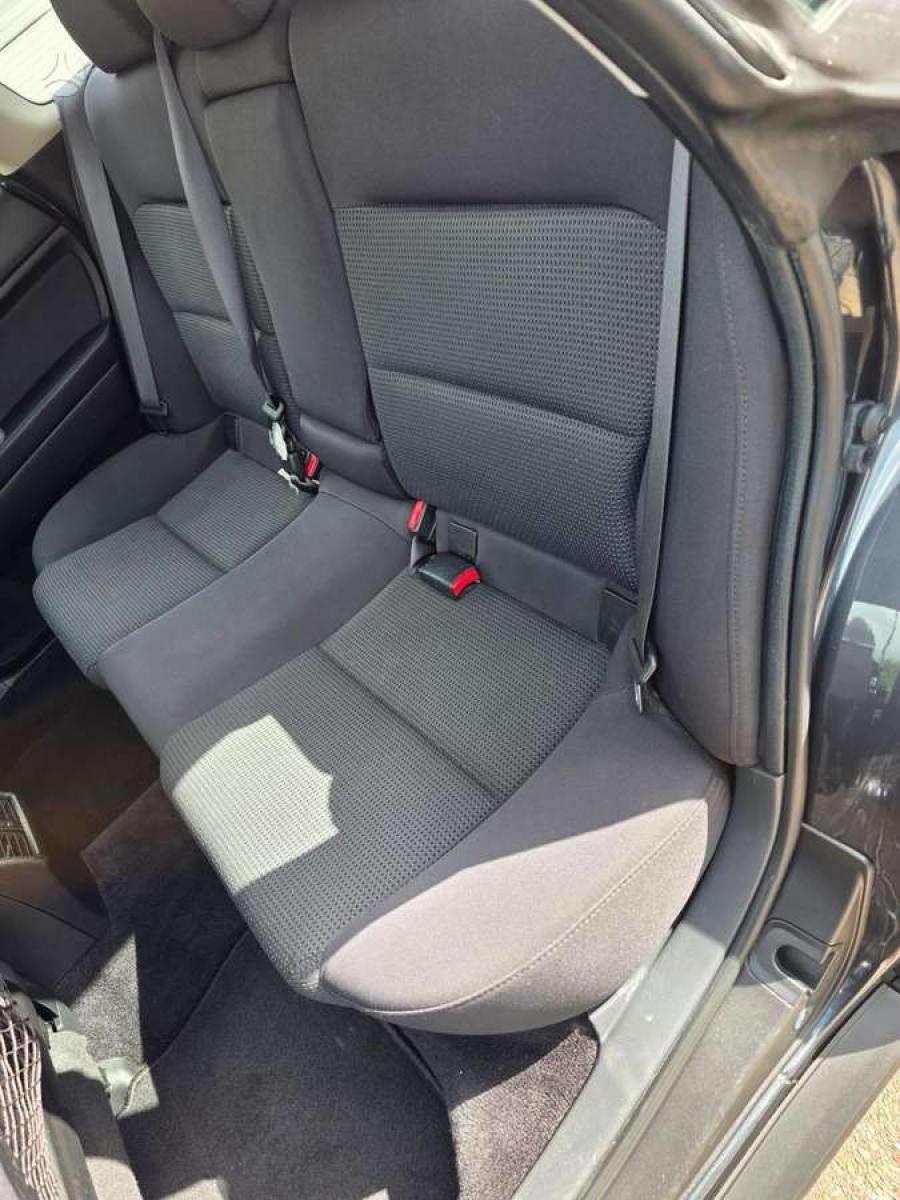 Pelēks Subaru Outback 2009 Utena, ar dzinēja tilpumu 2.46 L un nobraukumu 274 tūkst. km par 4850 €, foto 17 vietnē AUTOMOTO.COM.LV