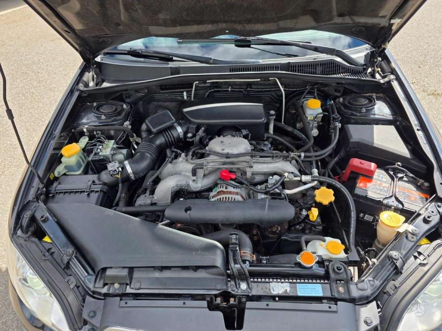 Pelēks Subaru Outback 2009 Utena, ar dzinēja tilpumu 2.46 L un nobraukumu 274 tūkst. km par 4850 €, foto 28 vietnē AUTOMOTO.COM.LV