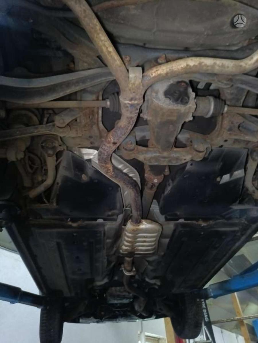Pelēks Subaru Outback 2009 Utena, ar dzinēja tilpumu 2.46 L un nobraukumu 274 tūkst. km par 4850 €, foto 29 vietnē AUTOMOTO.COM.LV