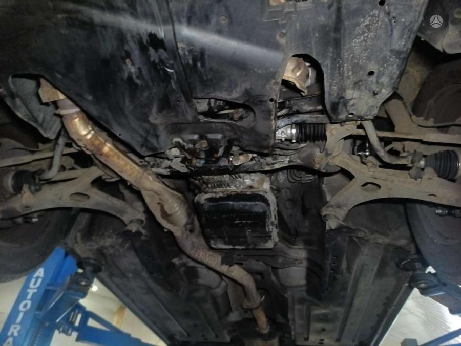 Pelēks Subaru Outback 2009 Utena, ar dzinēja tilpumu 2.46 L un nobraukumu 274 tūkst. km par 4850 €, foto 36 vietnē AUTOMOTO.COM.LV