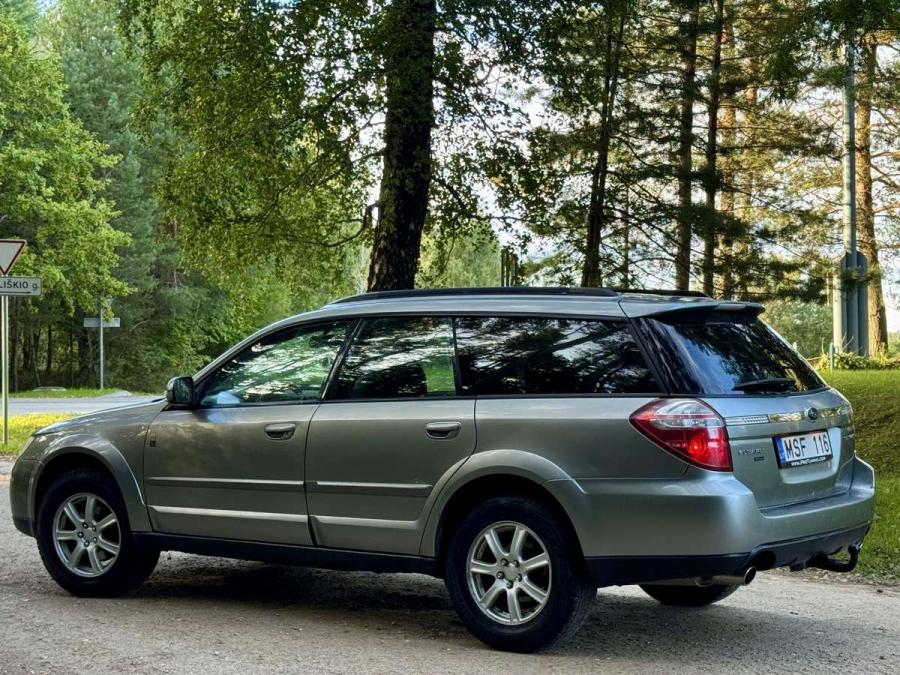 Grey Subaru Outback 2009 in Radviliskis, with an engine capacity of 2.50 L and mileage of 400 thousand km for 2300 €, photo 6 on AUTOMOTO.COM.LV
