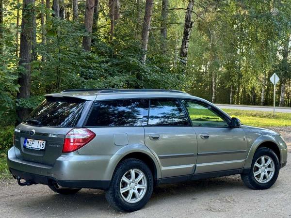 Subaru Outback 2009 in Radviliskis on AUTOMOTO.COM.LV Grey Subaru Outback 2009 in Radviliskis, with an engine capacity of 2.50 L and mileage of 400 thousand km for 2300 €, photo 10 on AUTOMOTO.COM.LV