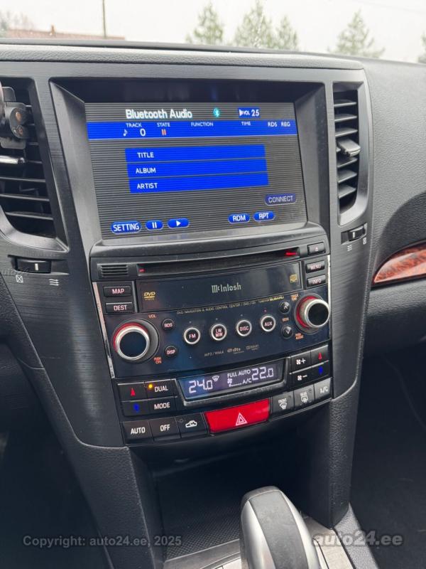 Pelēks Subaru Outback 2010 Rakvere, ar dzinēja tilpumu 3.60 L un nobraukumu 332 tūkst. km par 7000 €, foto 11 vietnē AUTOMOTO.COM.LV