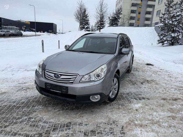 Pelēks Subaru Outback 2010 Viļņa, ar dzinēja tilpumu 2.50 L un nobraukumu 182 tūkst. km par 4600 €, foto 2 vietnē AUTOMOTO.COM.LV