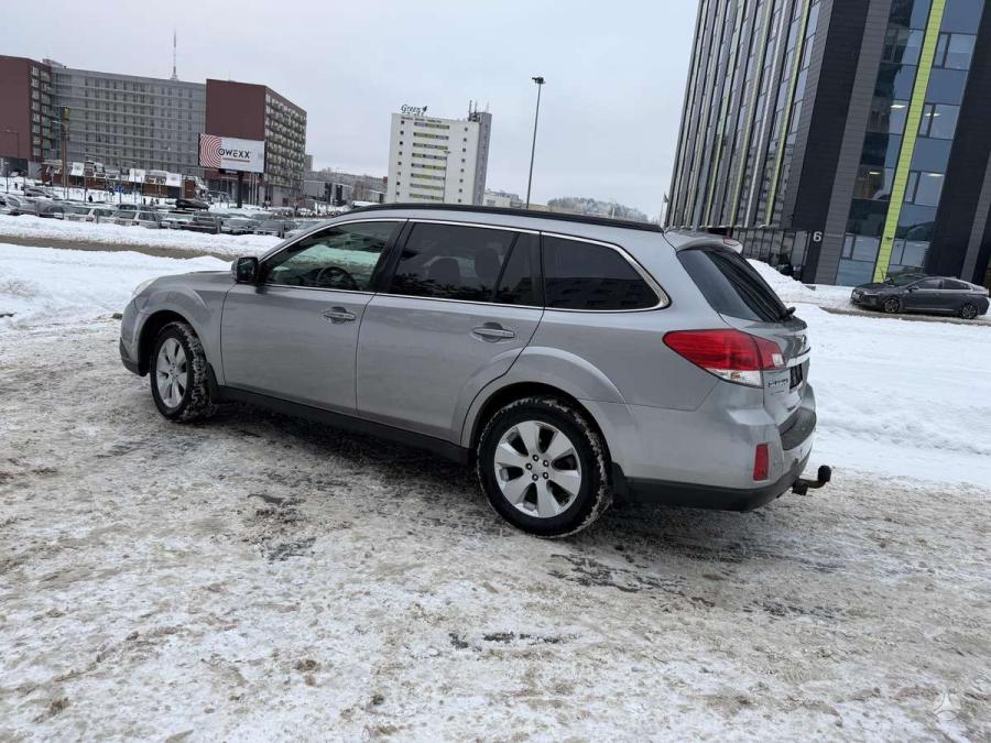 Grey Subaru Outback 2010 in Vilnius, with an engine capacity of 2.50 L and mileage of 182 thousand km for 4600 €, photo 11 on AUTOMOTO.COM.LV
