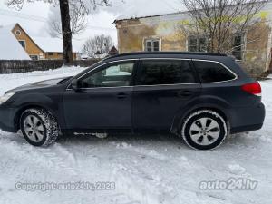 Pelēks Subaru Outback 2010 Tallina, ar dzinēja tilpumu 2.50 L un nobraukumu 300 tūkst. km par 5200 €, foto 4 vietnē AUTOMOTO.COM.LV