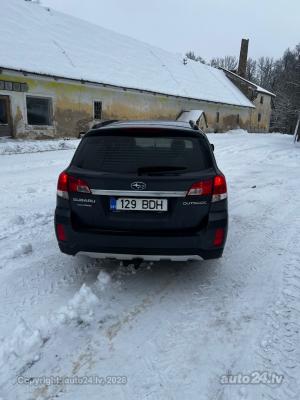 Pelēks Subaru Outback 2010 Tallina, ar dzinēja tilpumu 2.50 L un nobraukumu 300 tūkst. km par 5200 €, foto 5 vietnē AUTOMOTO.COM.LV