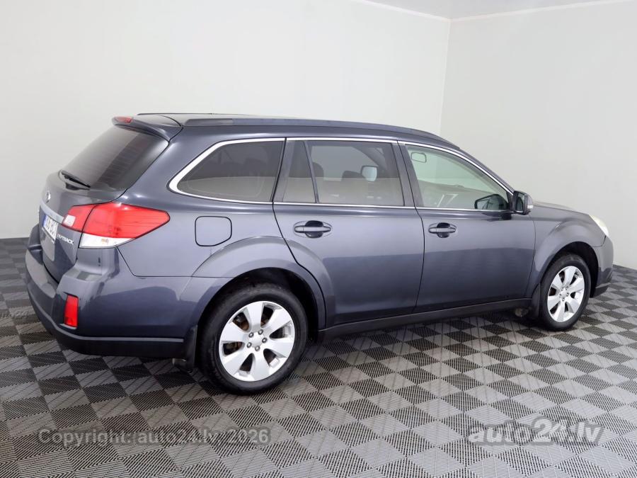 Pelēks Subaru Outback 2010 Tallina, ar dzinēja tilpumu 2.50 L un nobraukumu 159 tūkst. km par 2999 €, foto 4 vietnē AUTOMOTO.COM.LV