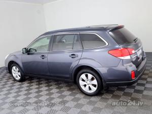Pelēks Subaru Outback 2010 Tallina, ar dzinēja tilpumu 2.50 L un nobraukumu 159 tūkst. km par 2999 €, foto 5 vietnē AUTOMOTO.COM.LV