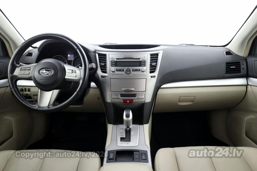 Pelēks Subaru Outback 2010 Tallina, ar dzinēja tilpumu 2.50 L un nobraukumu 159 tūkst. km par 2999 €, foto 6 vietnē AUTOMOTO.COM.LV