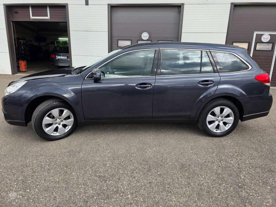 Pelēks Subaru Outback 2010 Utena, ar dzinēja tilpumu 2.46 L un nobraukumu 270 tūkst. km par 7750 €, foto 5 vietnē AUTOMOTO.COM.LV