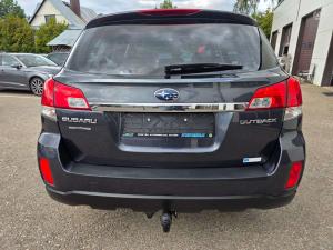 Pelēks Subaru Outback 2010 Utena, ar dzinēja tilpumu 2.46 L un nobraukumu 270 tūkst. km par 7750 €, foto 6 vietnē AUTOMOTO.COM.LV
