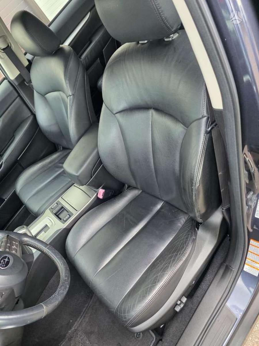 Pelēks Subaru Outback 2010 Utena, ar dzinēja tilpumu 2.46 L un nobraukumu 270 tūkst. km par 7750 €, foto 16 vietnē AUTOMOTO.COM.LV