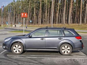 Серый Субару Аутбек 2010 в Рига, объемом двигателя 2.50 л и пробегом 422 тыс. км за 3500 €, фото 8 на AUTOMOTO.COM.LV