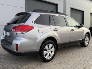 Pelēks Subaru Outback 2010 Viļņa, ar dzinēja tilpumu 2.46 L un nobraukumu 290 tūkst. km par 4200 €, foto 6 vietnē AUTOMOTO.COM.LV
