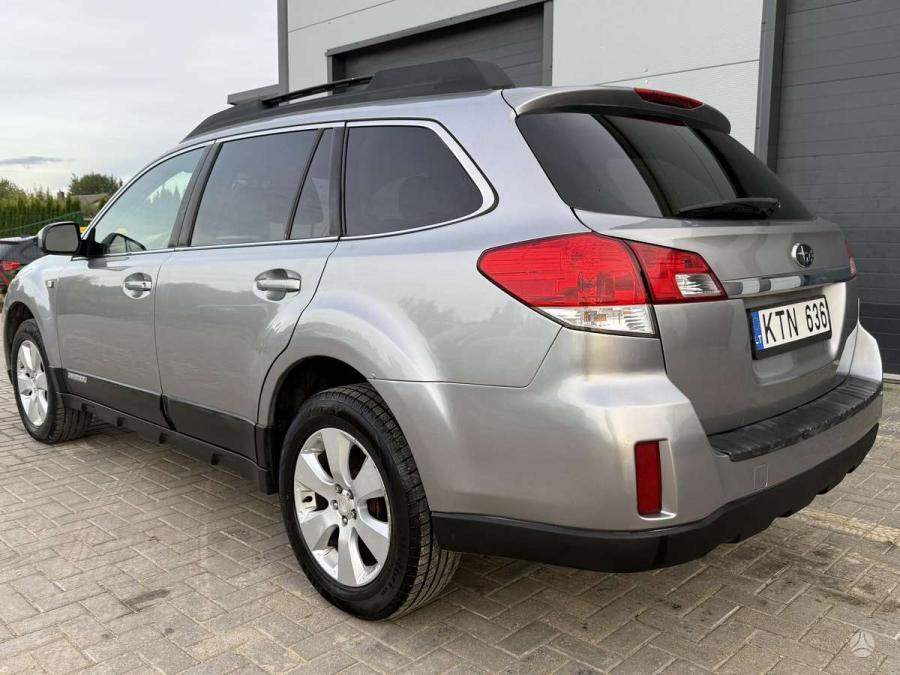 Pelēks Subaru Outback 2010 Viļņa, ar dzinēja tilpumu 2.46 L un nobraukumu 290 tūkst. km par 4200 €, foto 11 vietnē AUTOMOTO.COM.LV