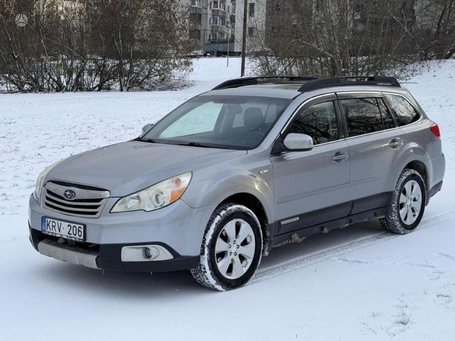 Pelēks Subaru Outback 2011 Viļņa, ar dzinēja tilpumu 2.50 L un nobraukumu 310 tūkst. km par 3100 €, foto 2 vietnē AUTOMOTO.COM.LV