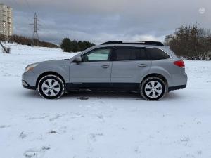 Pelēks Subaru Outback 2011 Viļņa, ar dzinēja tilpumu 2.50 L un nobraukumu 310 tūkst. km par 3100 €, foto 3 vietnē AUTOMOTO.COM.LV