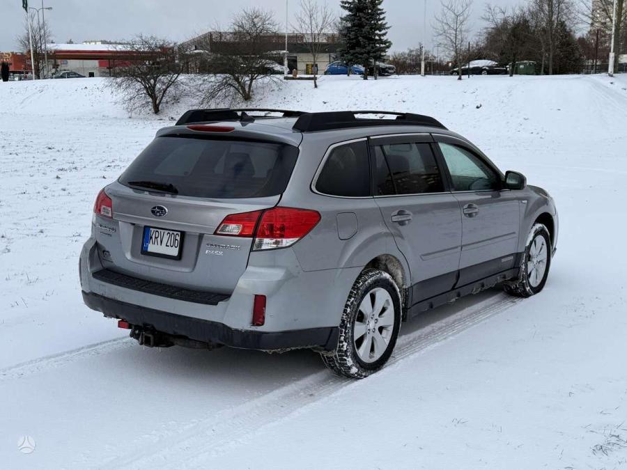 Pelēks Subaru Outback 2011 Viļņa, ar dzinēja tilpumu 2.50 L un nobraukumu 310 tūkst. km par 3100 €, foto 6 vietnē AUTOMOTO.COM.LV