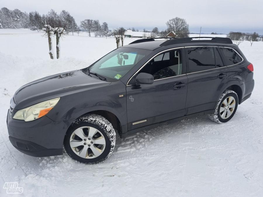 Pelēks Subaru Outback 2011 Plungė, ar dzinēja tilpumu 2.50 L un nobraukumu 243 tūkst. km par 3000 €, foto 1 vietnē AUTOMOTO.COM.LV