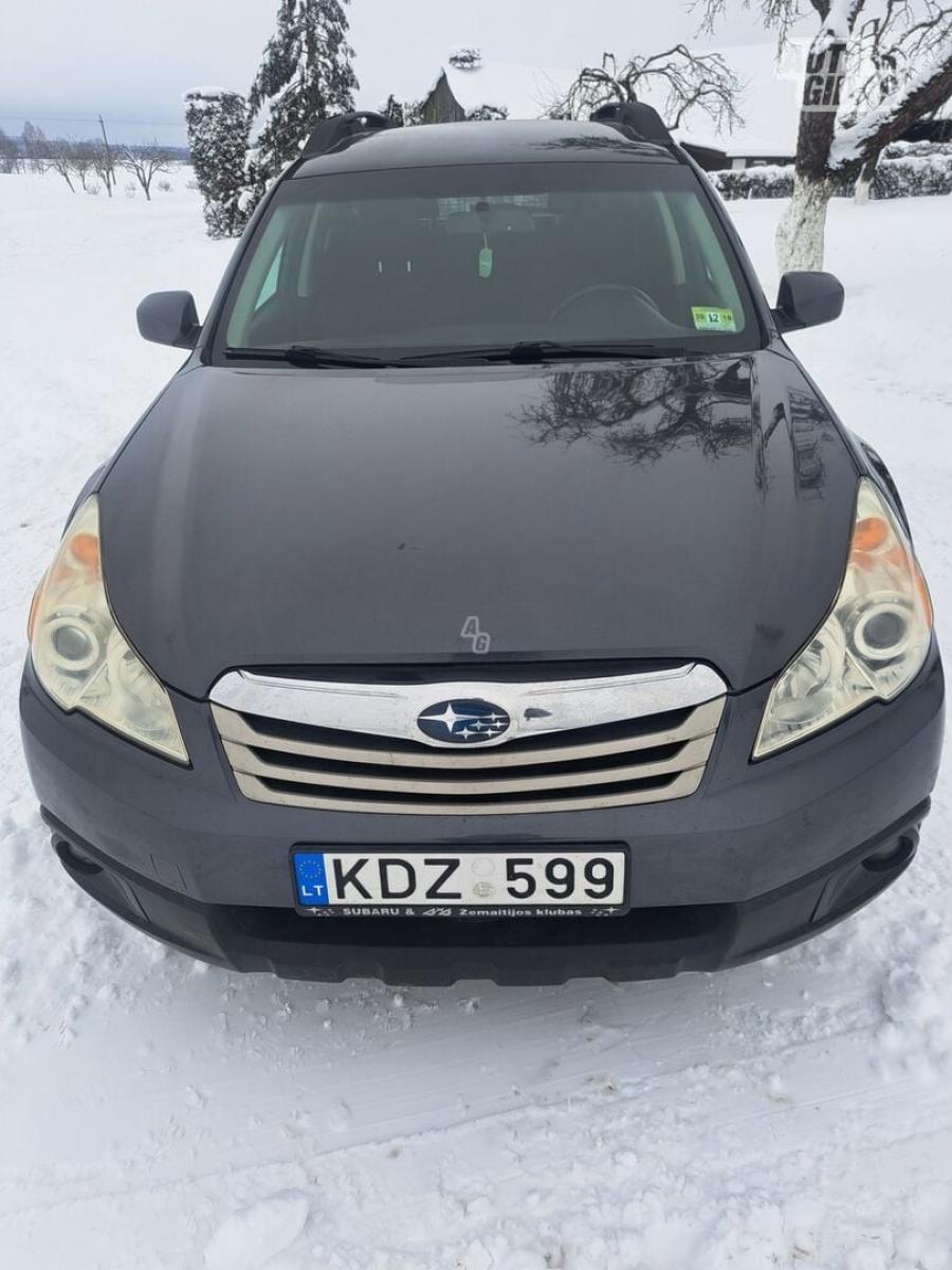 Pelēks Subaru Outback 2011 Plungė, ar dzinēja tilpumu 2.50 L un nobraukumu 243 tūkst. km par 3000 €, foto 3 vietnē AUTOMOTO.COM.LV