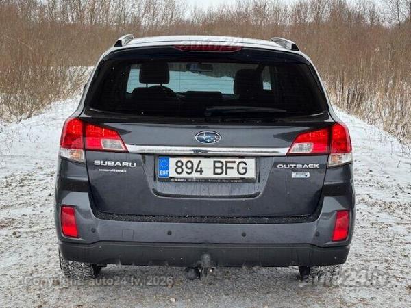 Grey Subaru Outback 2011 in Tallinn, with an engine capacity of 2.00 L and mileage of 198 thousand km for 4990 €, photo 8 on AUTOMOTO.COM.LV