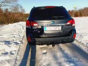 Pelēks Subaru Outback 2011 Kuresāre, ar dzinēja tilpumu 3.60 L un nobraukumu 295 tūkst. km par 5600 €, foto 3 vietnē AUTOMOTO.COM.LV